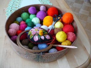 Muhu mustrid nahakunstis | Muhu tikand ja mustrid